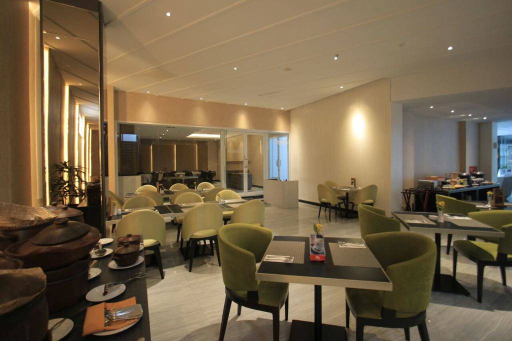 Forriz Hotel Yogyakarta - Yogyakarta Tourism Portal