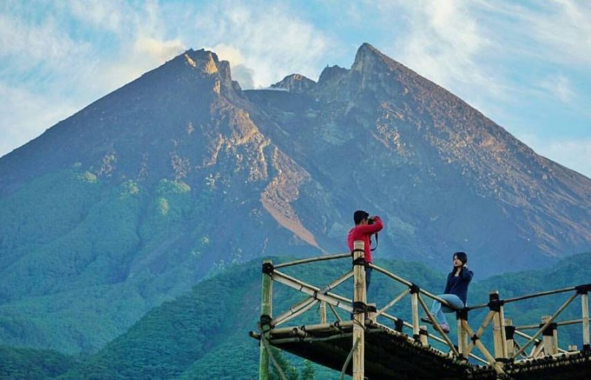 Klangon Hill : The Best Spot to Enjoy the View of The Summit of Mount ...