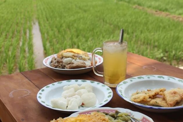 Geblek Pari Nanggulan, Addicting Village Culinary - Yogyakarta Tourism ...
