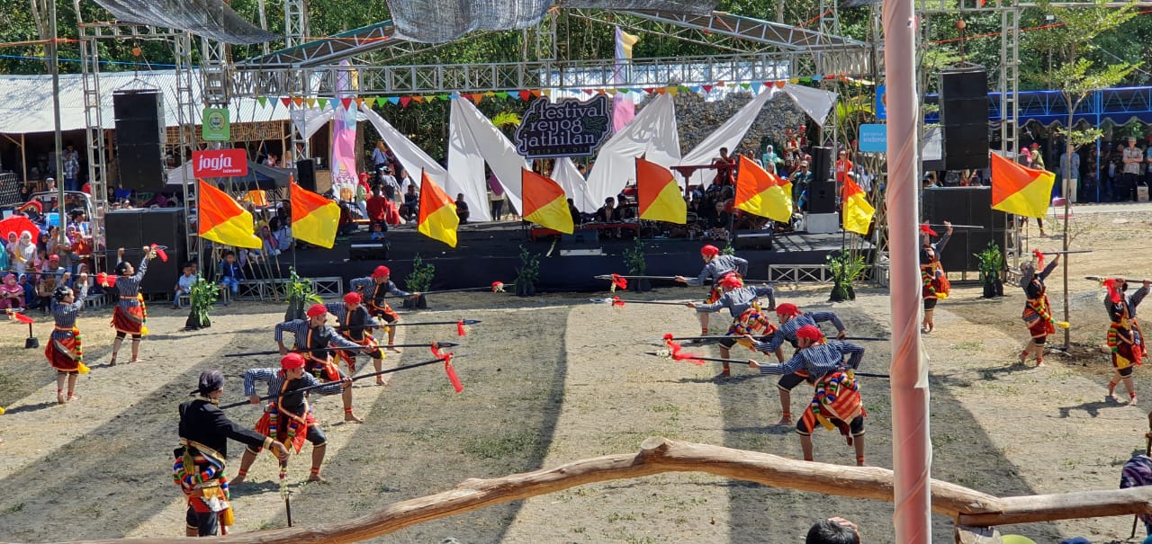 Festival Reyog dan Jathilan: Wisatawan Banjiri Watu Mabur - Dinas ...