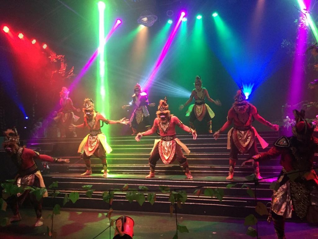 Pentas Perdana Sendratari Sang Hanoman Sukses Curi Perhatian Penonton ...