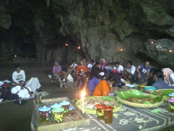 Napak Tilas Perjuangan Tentara Mataram di Goa Rancang Kencono Gunung ...