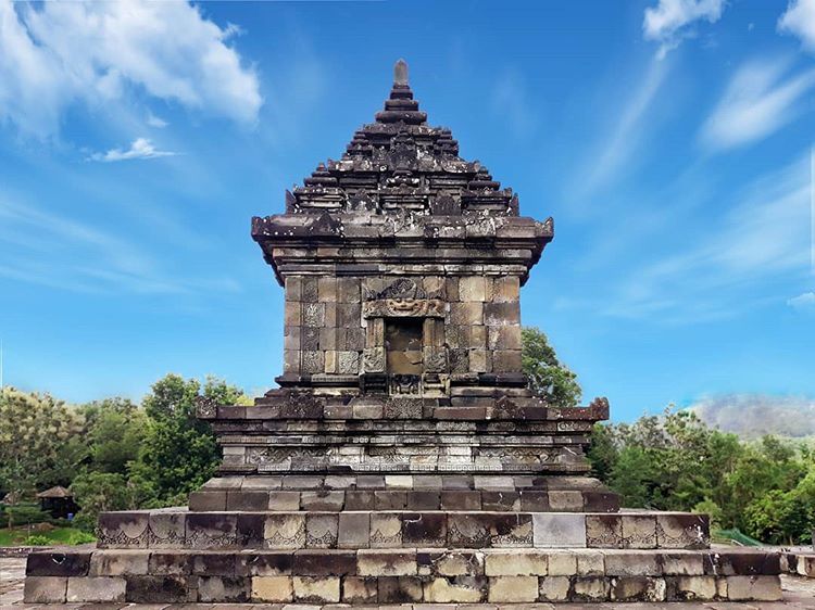 Candi Barong : Menelisik Sejarah hingga Berburu Sunset yang Indah ...