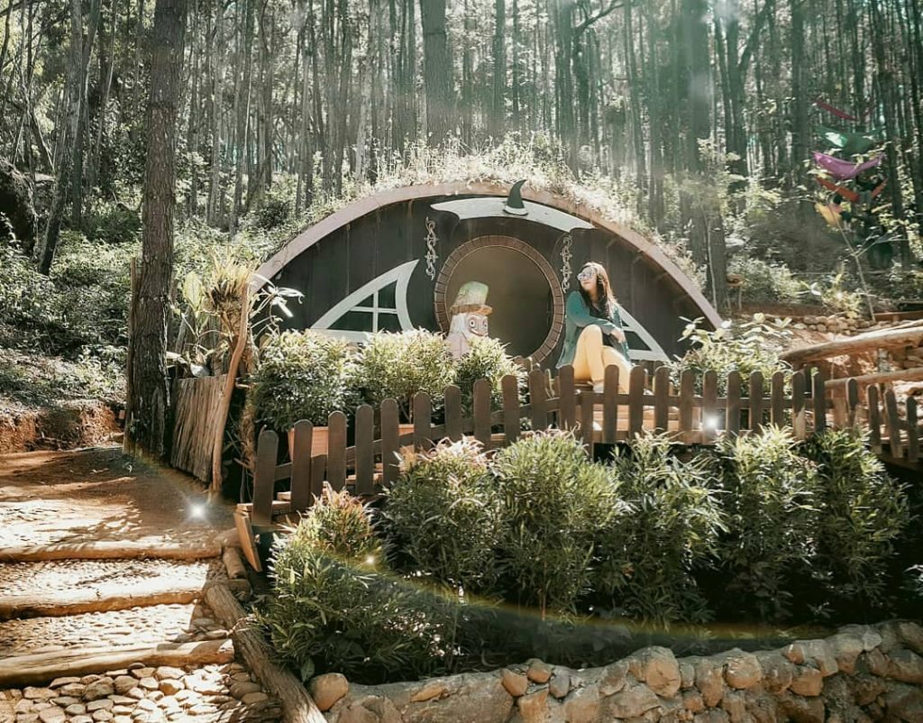Rumah Hobbit (The Hobbit House) - Dinas Pariwisata Daerah Istimewa ...