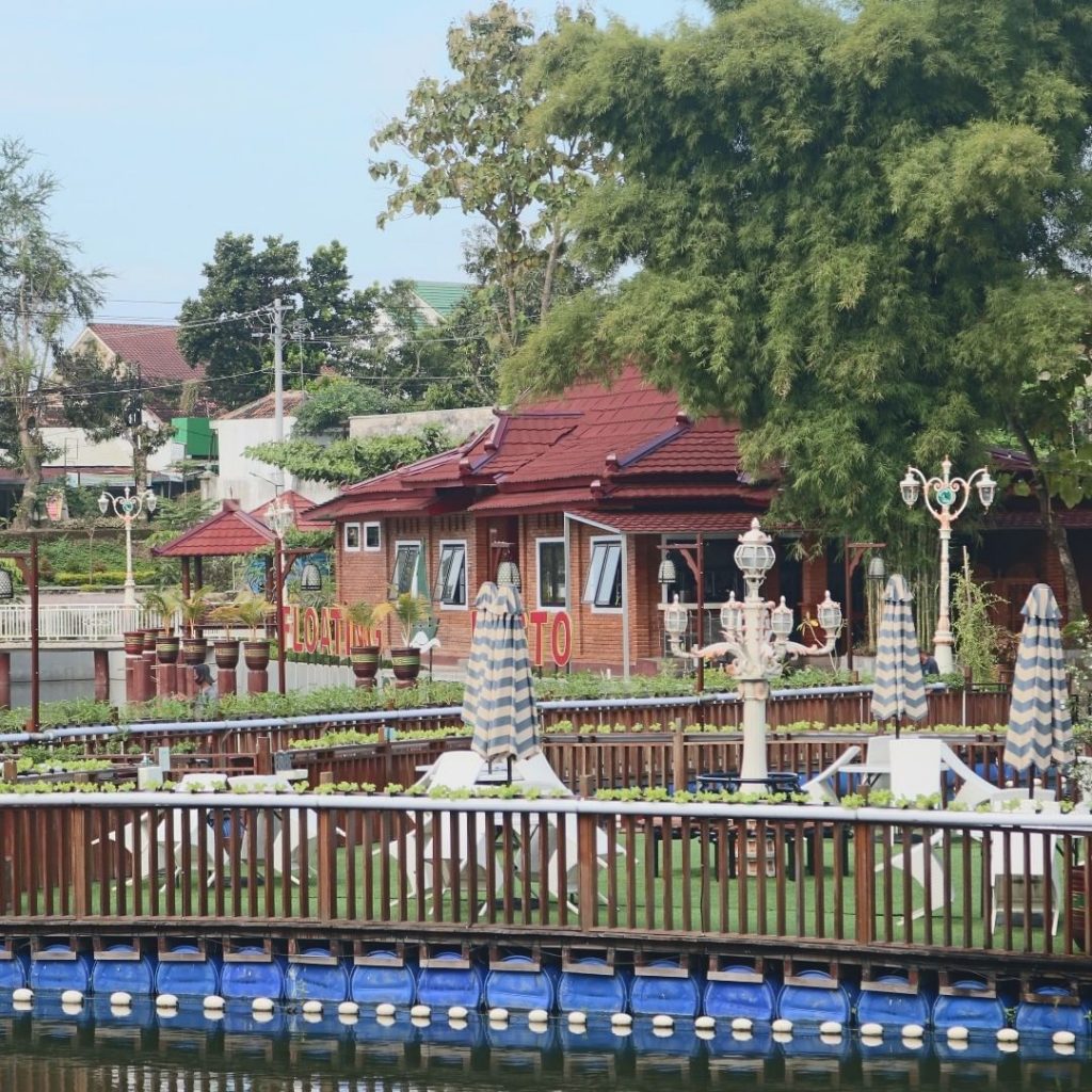 Floating Resto Sleman: Resto Unik dan Menarik yang Wajib Anda Kunjungi ...