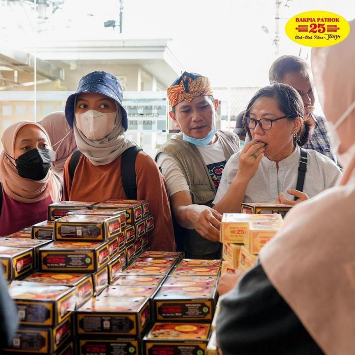 Bakpia Pathok 25 Pusat Oleh-oleh di Yogyakarta - Dinas Pariwisata ...